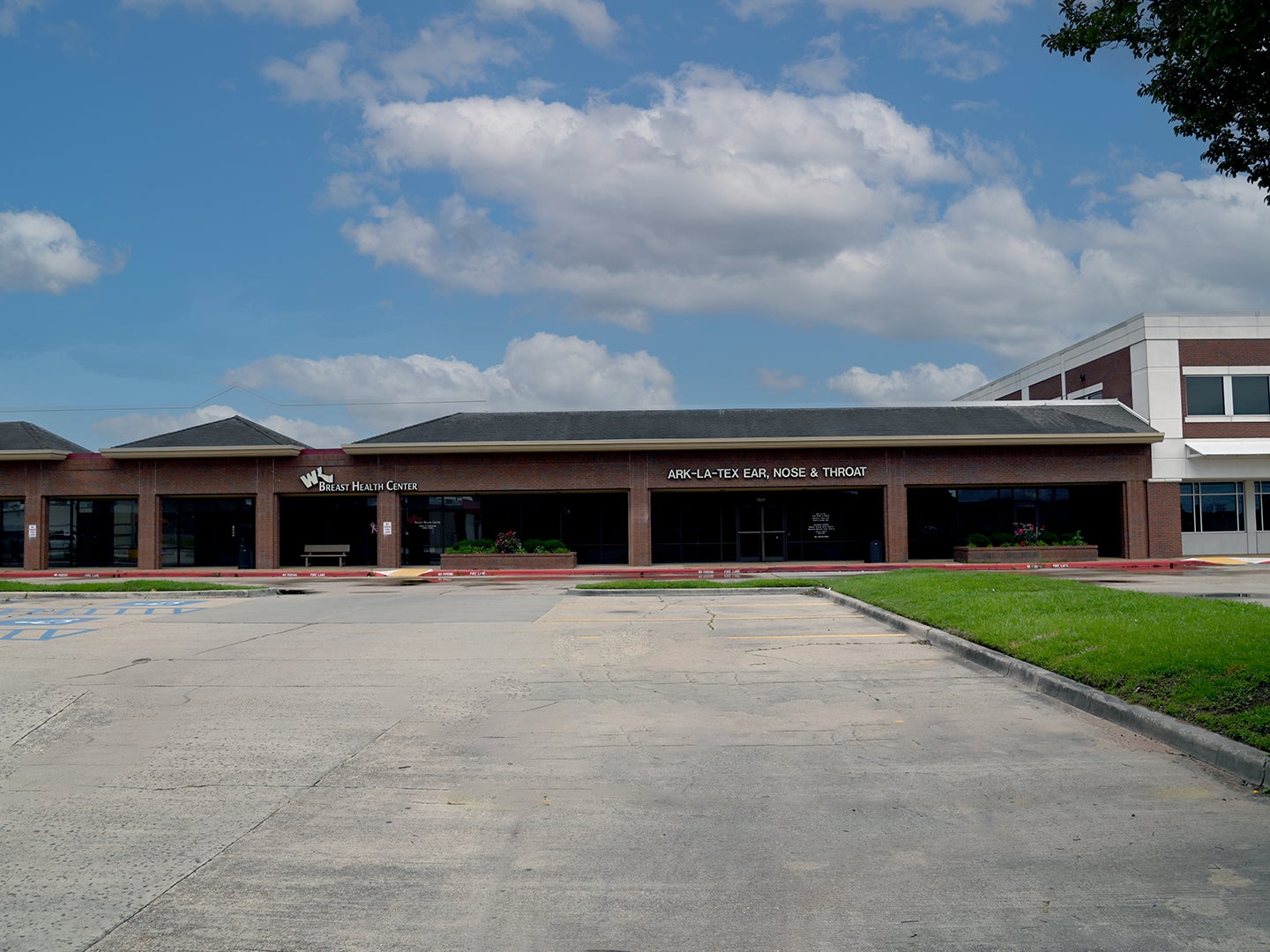 Willis Knighton Ear, Nose and Throat & Hearing Pierremont